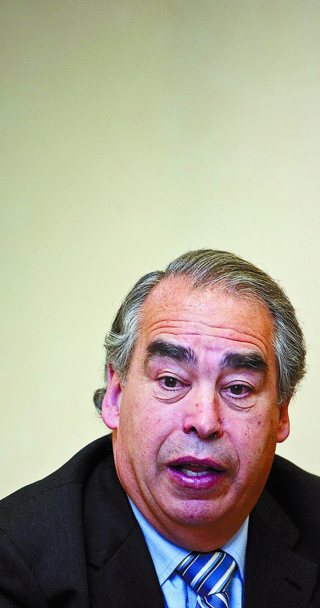 Mano tendida de Fernando Andrés | Noticias Diario de Burgos