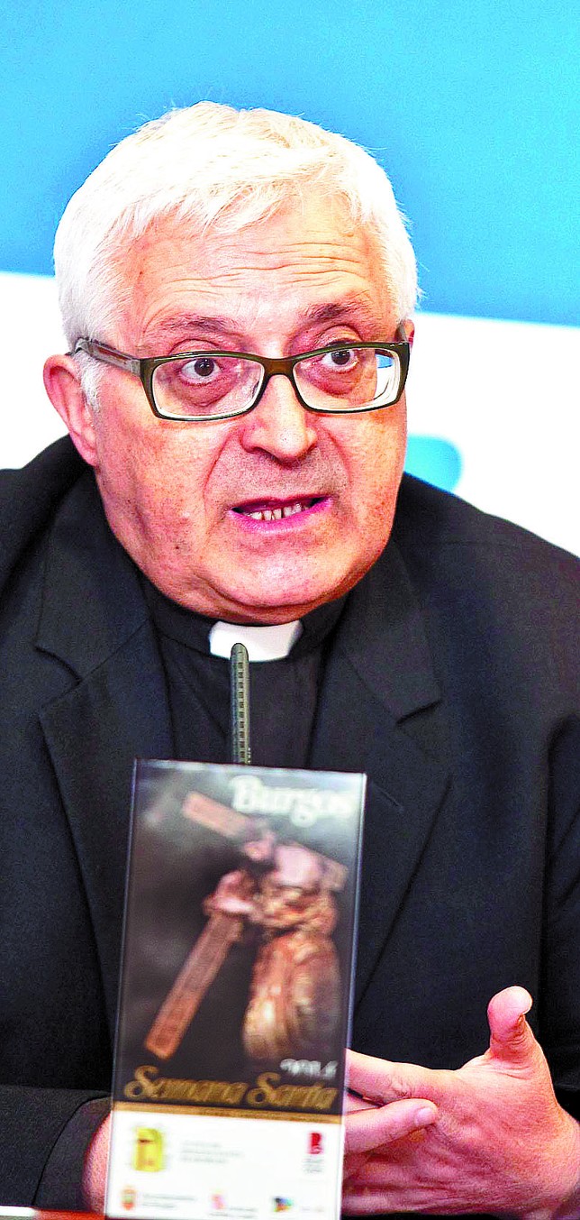 El sacerdote Javier Rodríguez será el pregonero de la Semana Santa ...