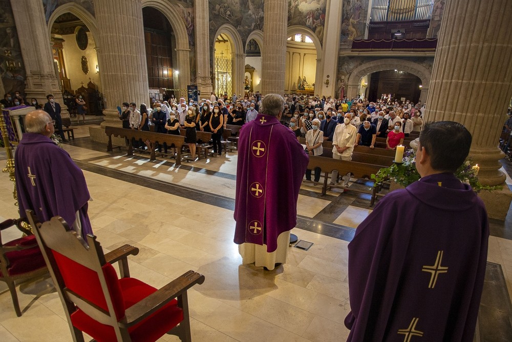 Sepelio colectivo en la Catedral | Noticias La Tribuna de Albacete